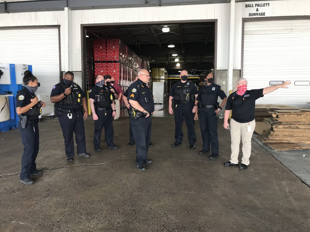 Chattanooga Coca-Cola Hosts 'Front Poarch Roll Call' - Coca-Cola UNITED